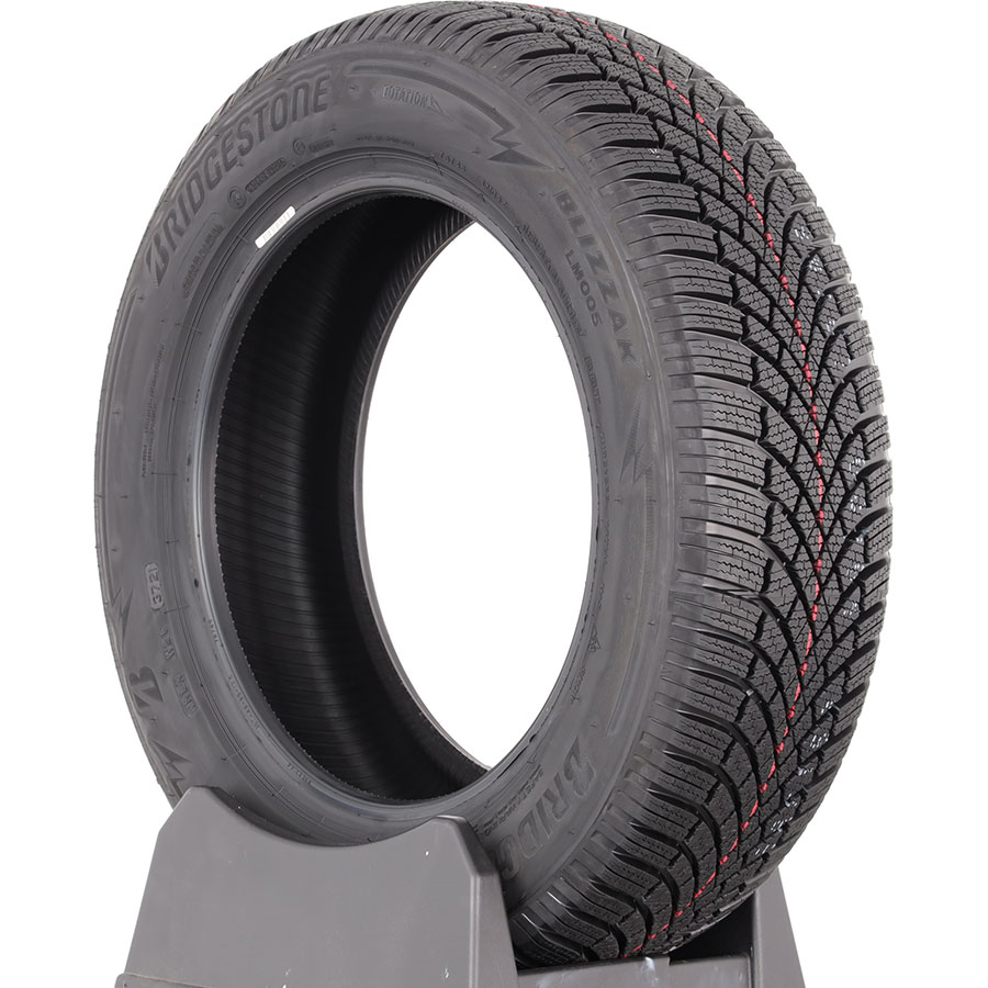 Test Bridgestone Blizzak LM005 - 185/65 R15 - Pneu - UFC-Que Choisir