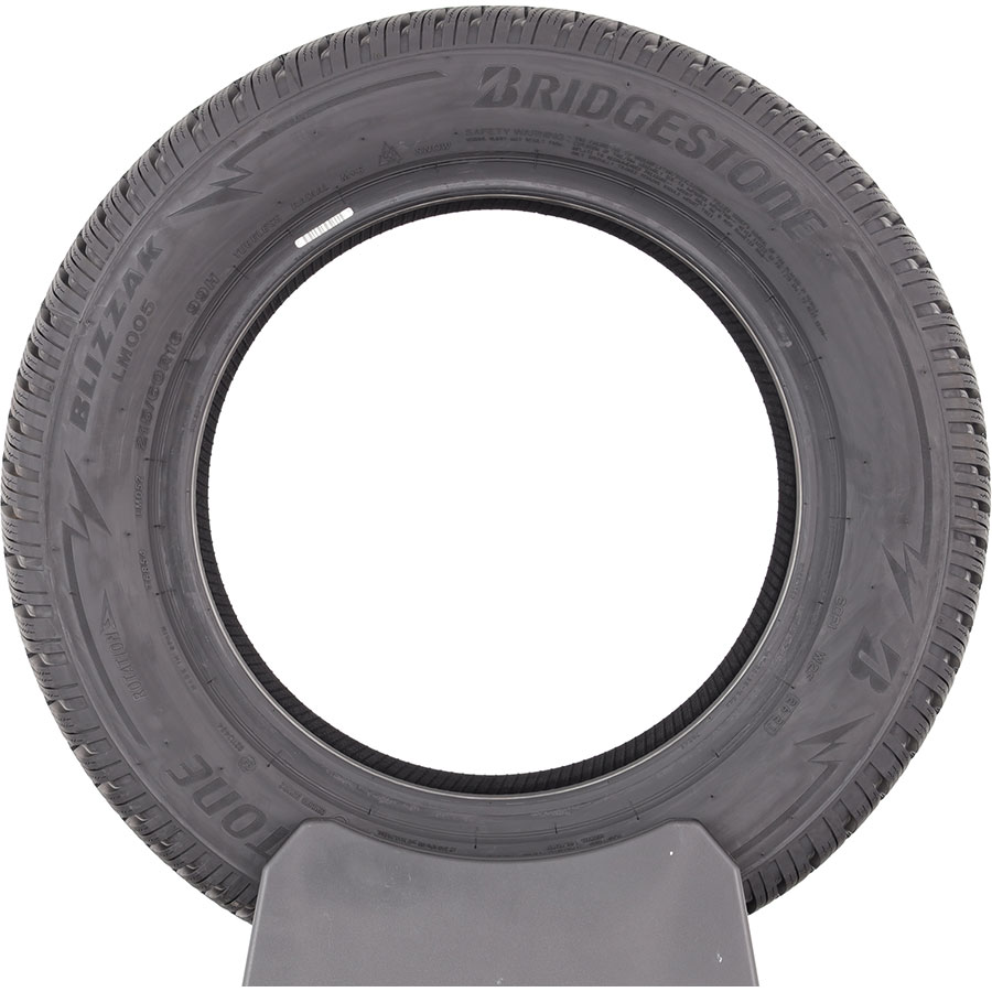 Test Bridgestone Blizzak LM005 - 215/60 R16 - Pneu - UFC-Que Choisir