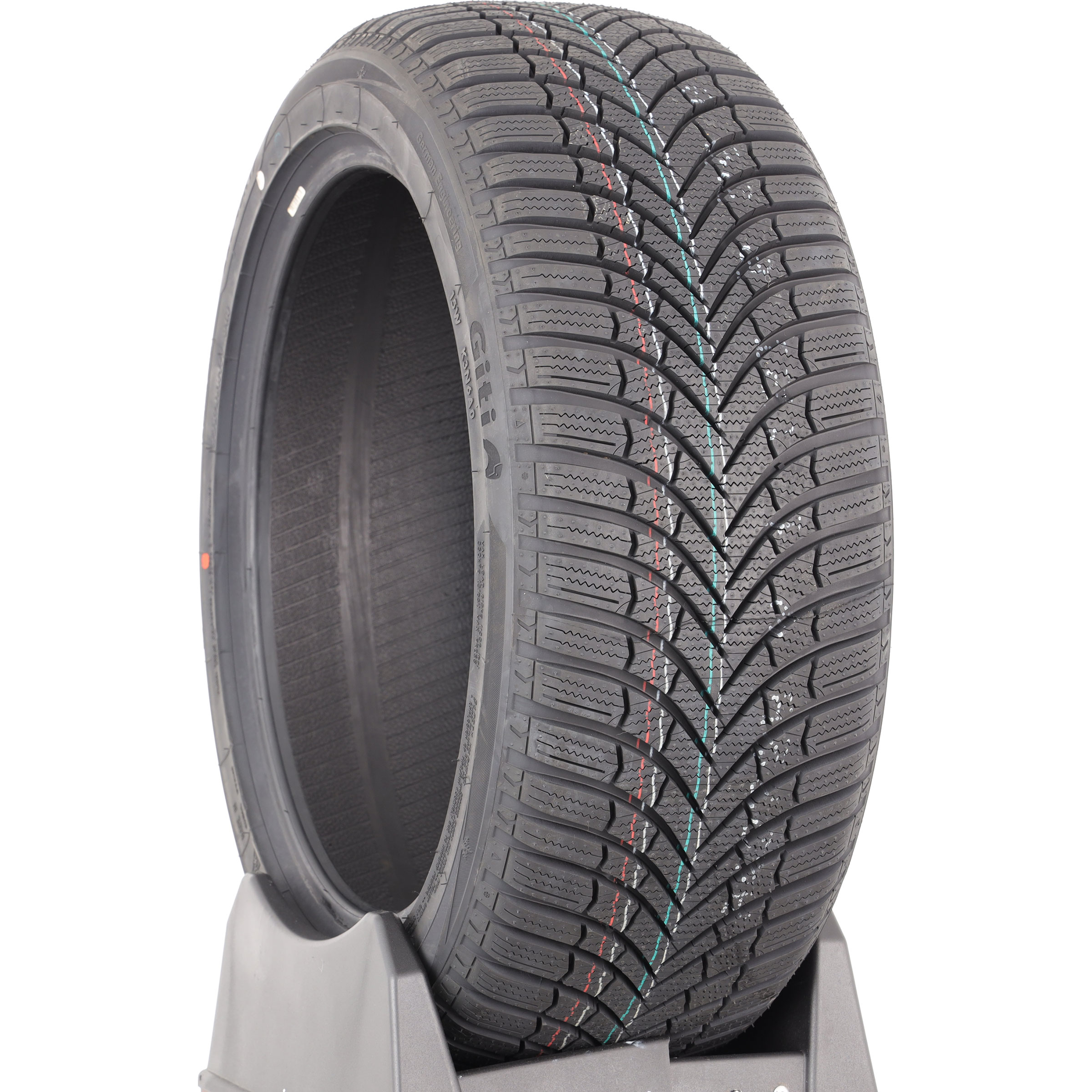Test Giti GitiWinter W2 - 225/45 R17 - Pneu - UFC-Que Choisir