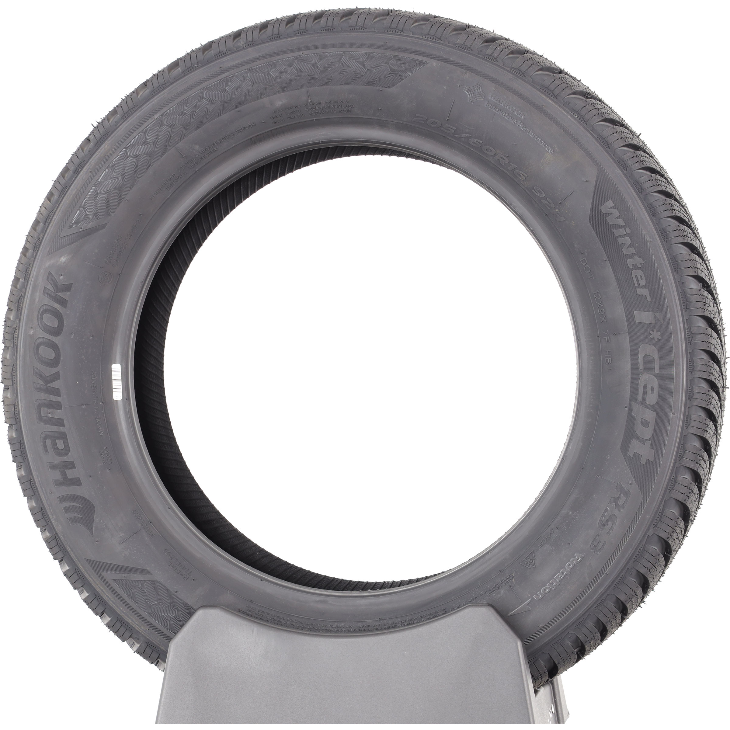 Test Hankook Winter i*cept RS3 - 205/60 R16 - Pneu - UFC-Que Choisir