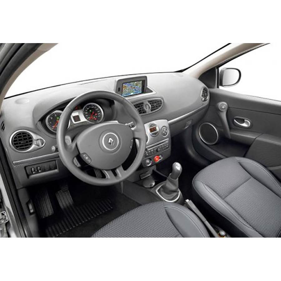 Test Renault Clio III Tce 100 eco2 - Essai voiture citadine - UFC-Que ...